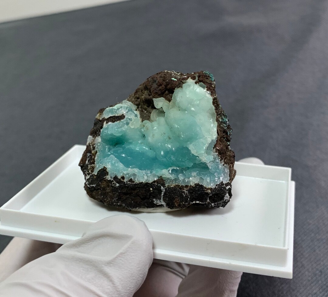 Smithsonite Kelly Mine, New Mexico 48 X 30 X 40mm Crystal Mineral ...