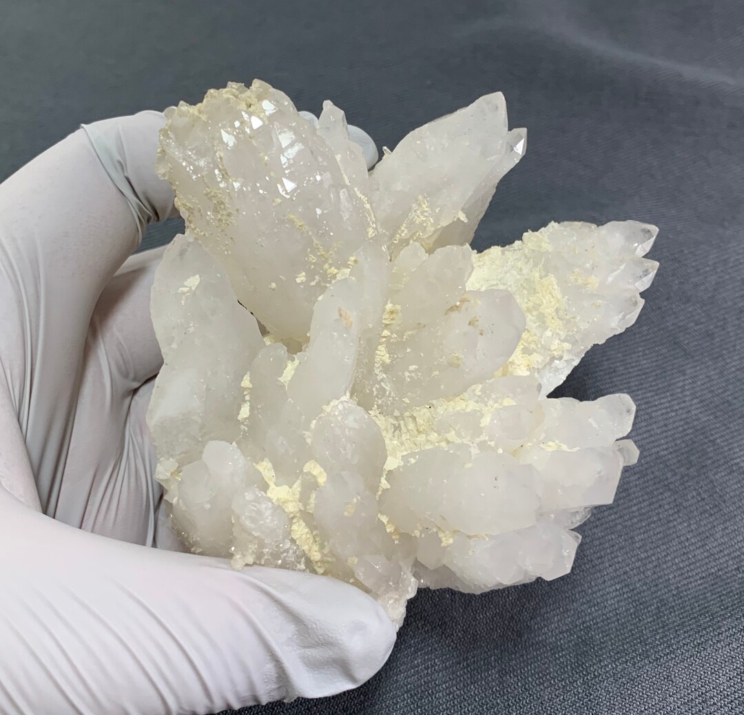 Quartz - Romania - 90 X 75 X 55mm Crystal Cluster Mineral Specimen - Etsy
