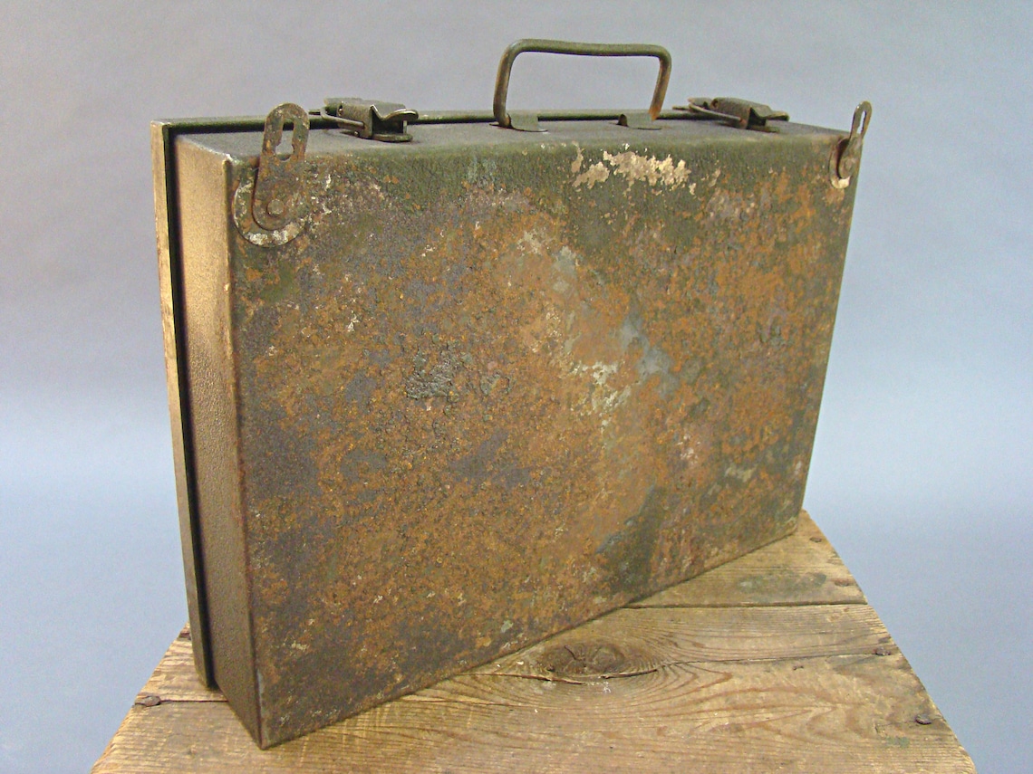 Vintage First Aid Kit Metal First Aid Kit Storage - Etsy