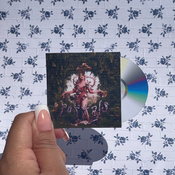 Melanie Martinez Face - Etsy