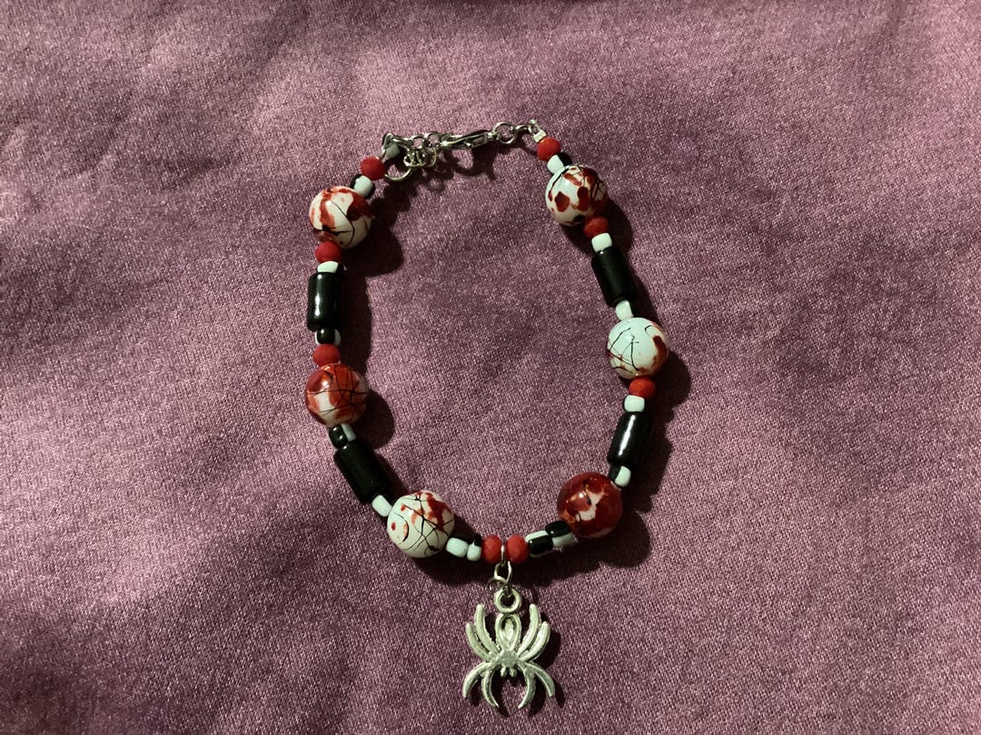 Spider Charm Bracelet: Bloody Beads, Gothic Halloween Jewelry - Etsy