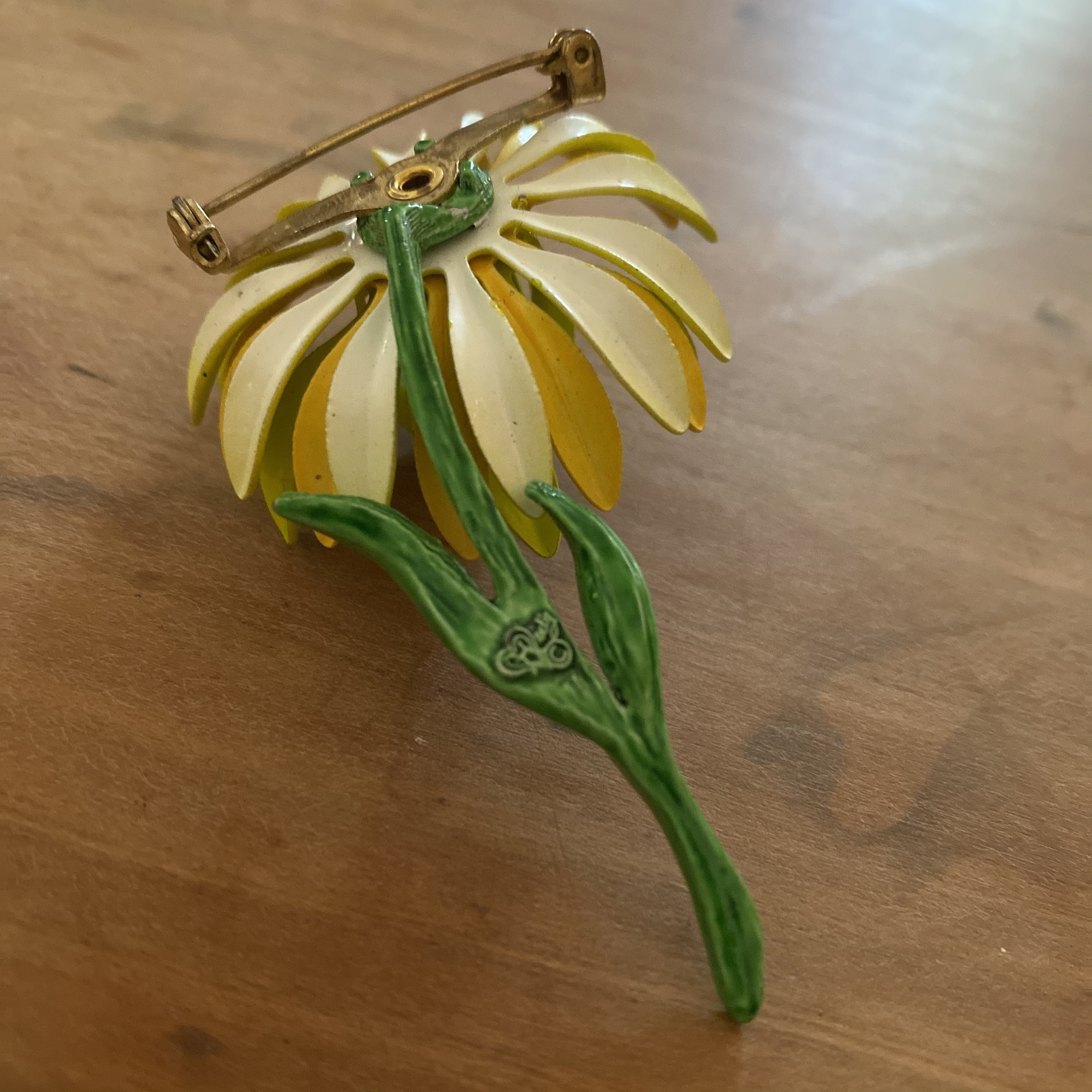 HEDY Vintage Enamel Flower Daisy Brooch Pin, Vintage MCM - Etsy