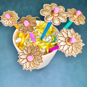 Flower Pencil Topper Gift Set for Teachers Gift Office Decor Cute ...