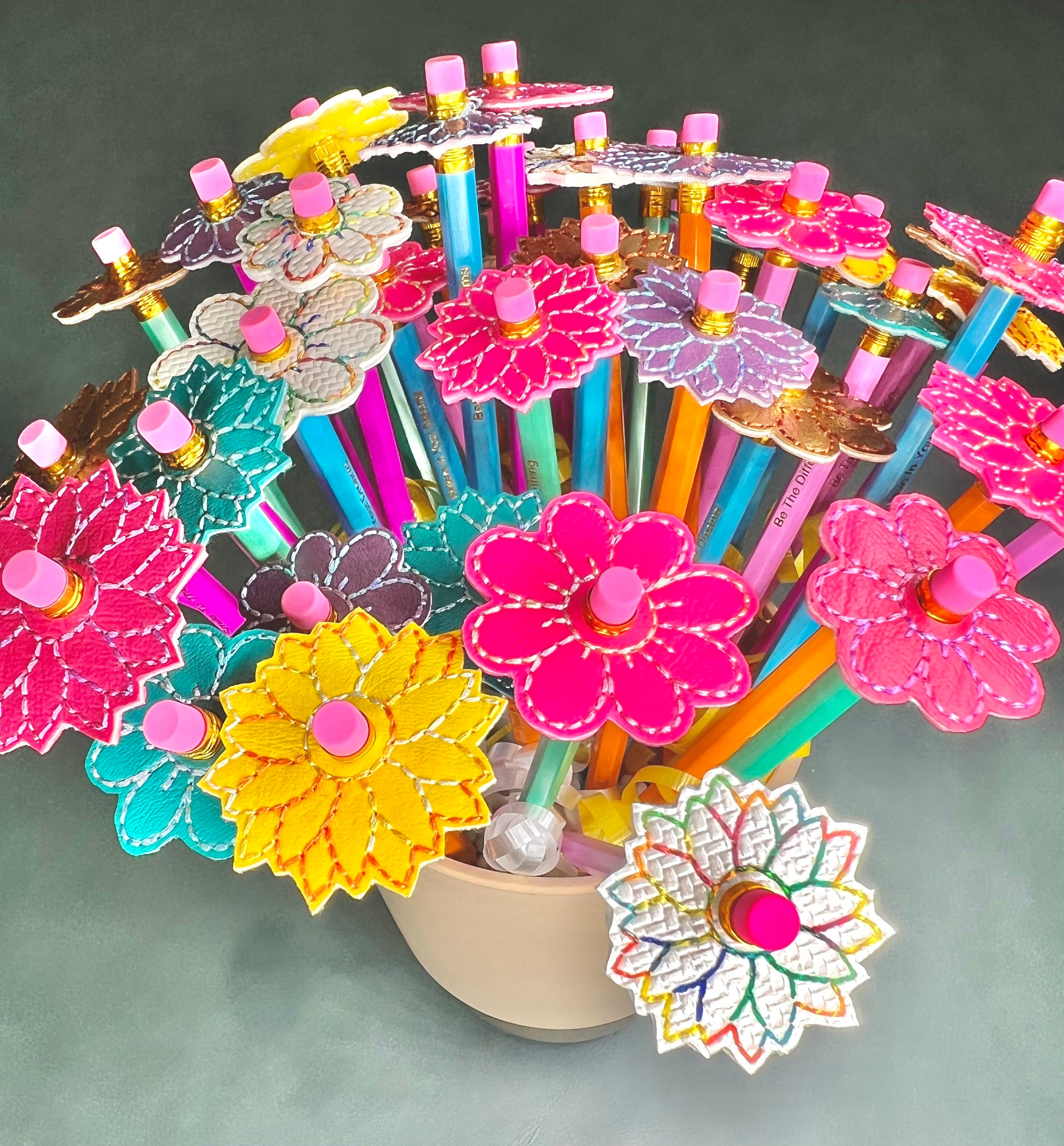 Flower Pencil Topper Gift Set for Teachers Gift Office Decor Cute ...