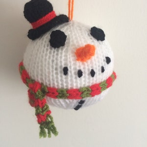 Snowman Bauble Knitting Pattern, Christmas Tree Decoration Amigurumi ...