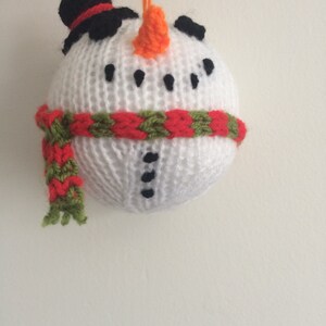 Snowman Bauble Knitting Pattern, Christmas Tree Decoration Amigurumi ...