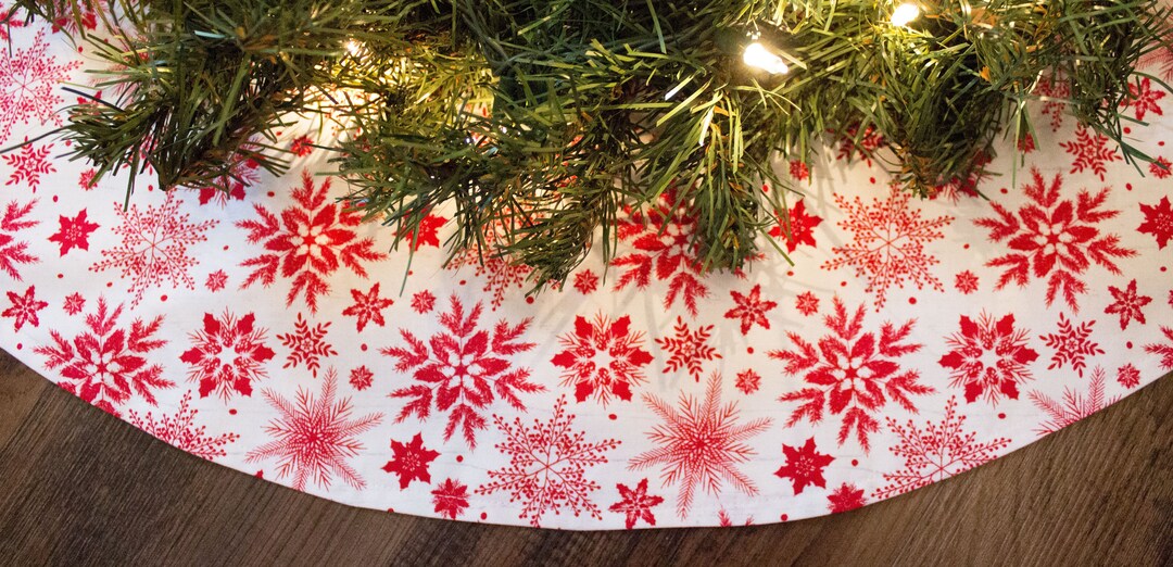Christmas Tree Skirt-snowflakes-snow-holiday Decor-christmas - Etsy