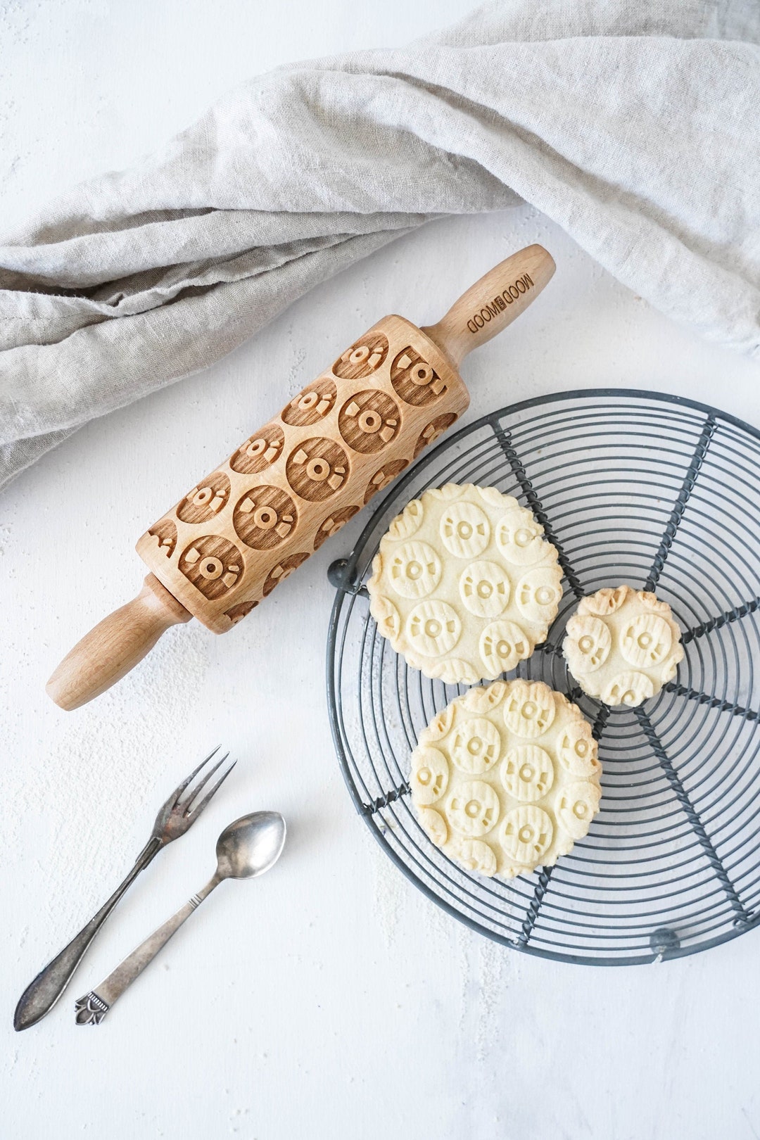 VINYL RETRO MINI Embossing Rolling Pin, Laser Engraved, Solid Wood ...