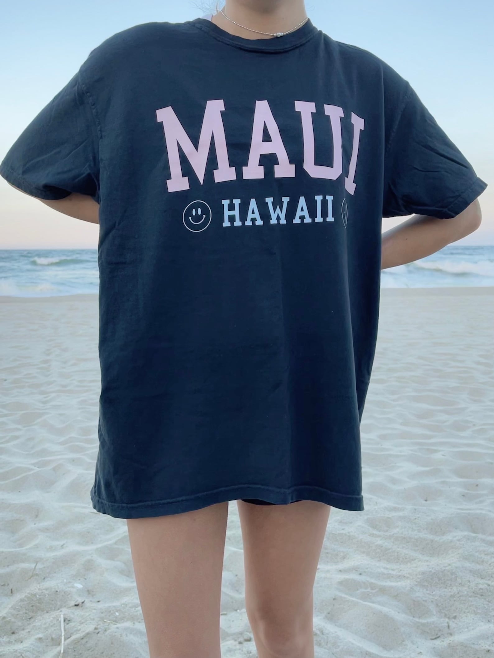 Maui, Hawaii Smiley Face Tee | Black Comfort Colors T-shirt - Etsy
