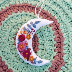 Hand Embroidered Floral Crescent Moons - Etsy
