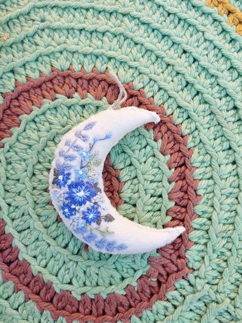 Hand Embroidered Floral Crescent Moons - Etsy