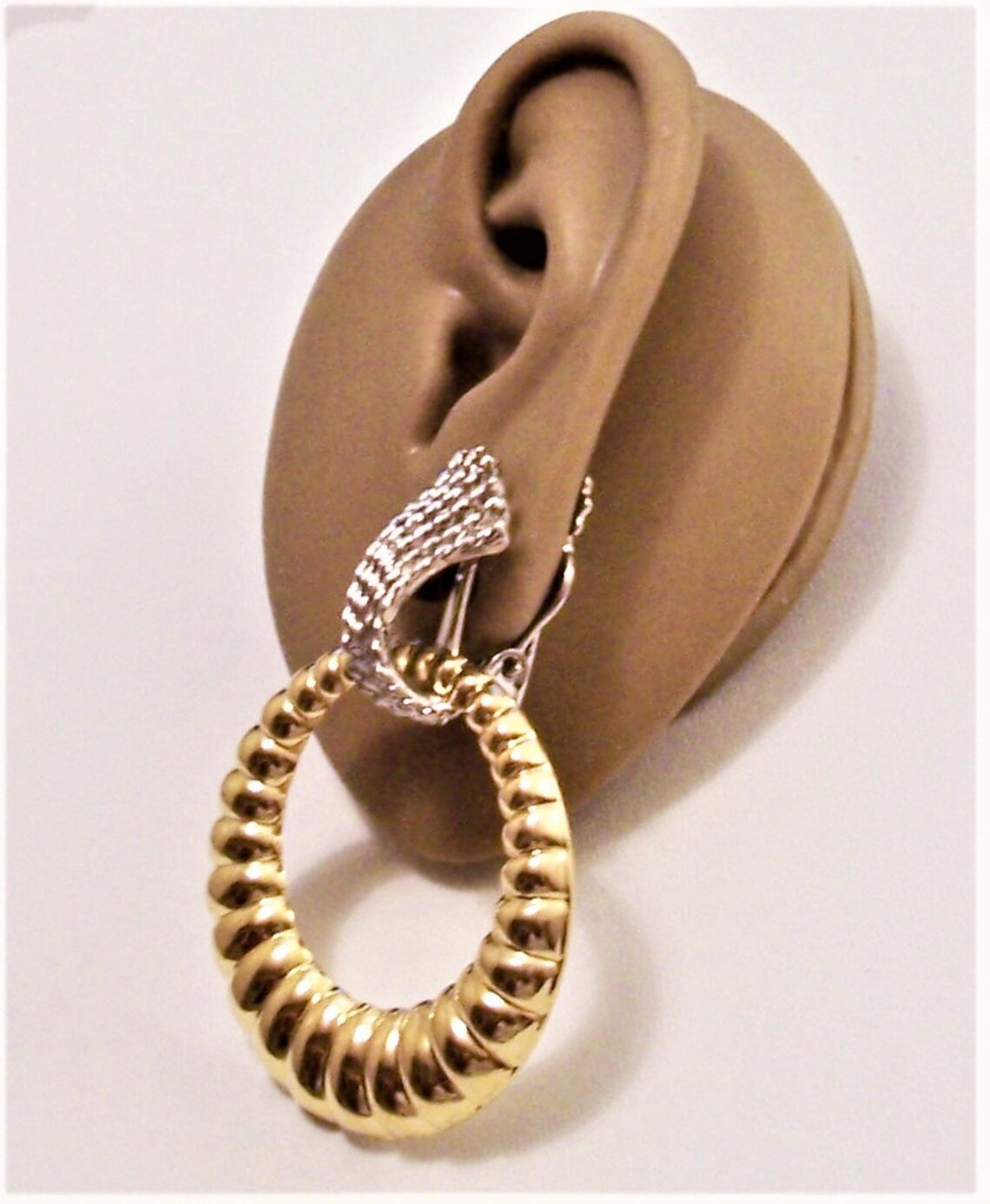 Rib Lined Shrimp Hoop Clip on Earrings Gold Silver Tone | Etsy