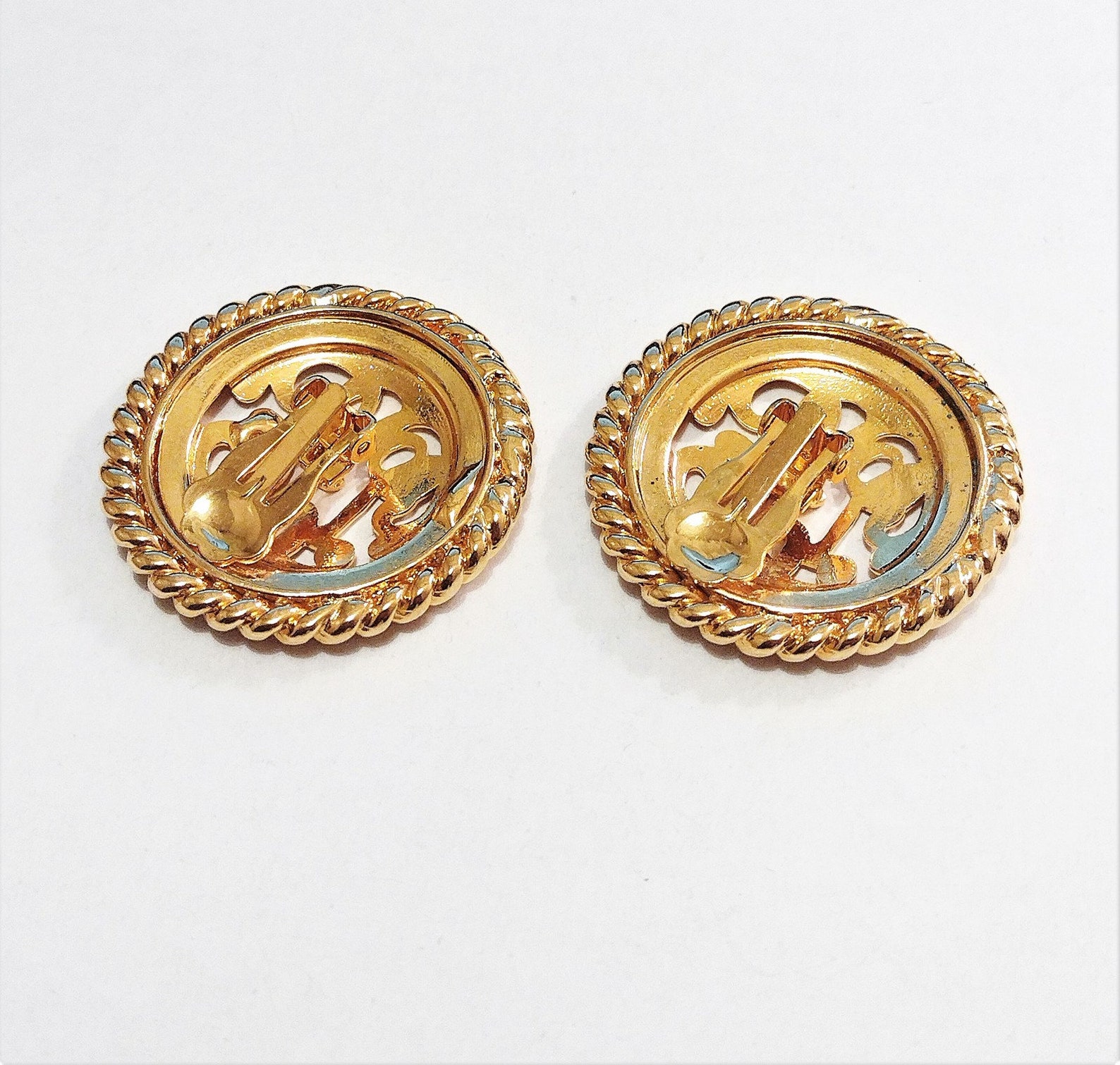 Premier Designs Filigree Script Discs Clip on Earrings Gold - Etsy