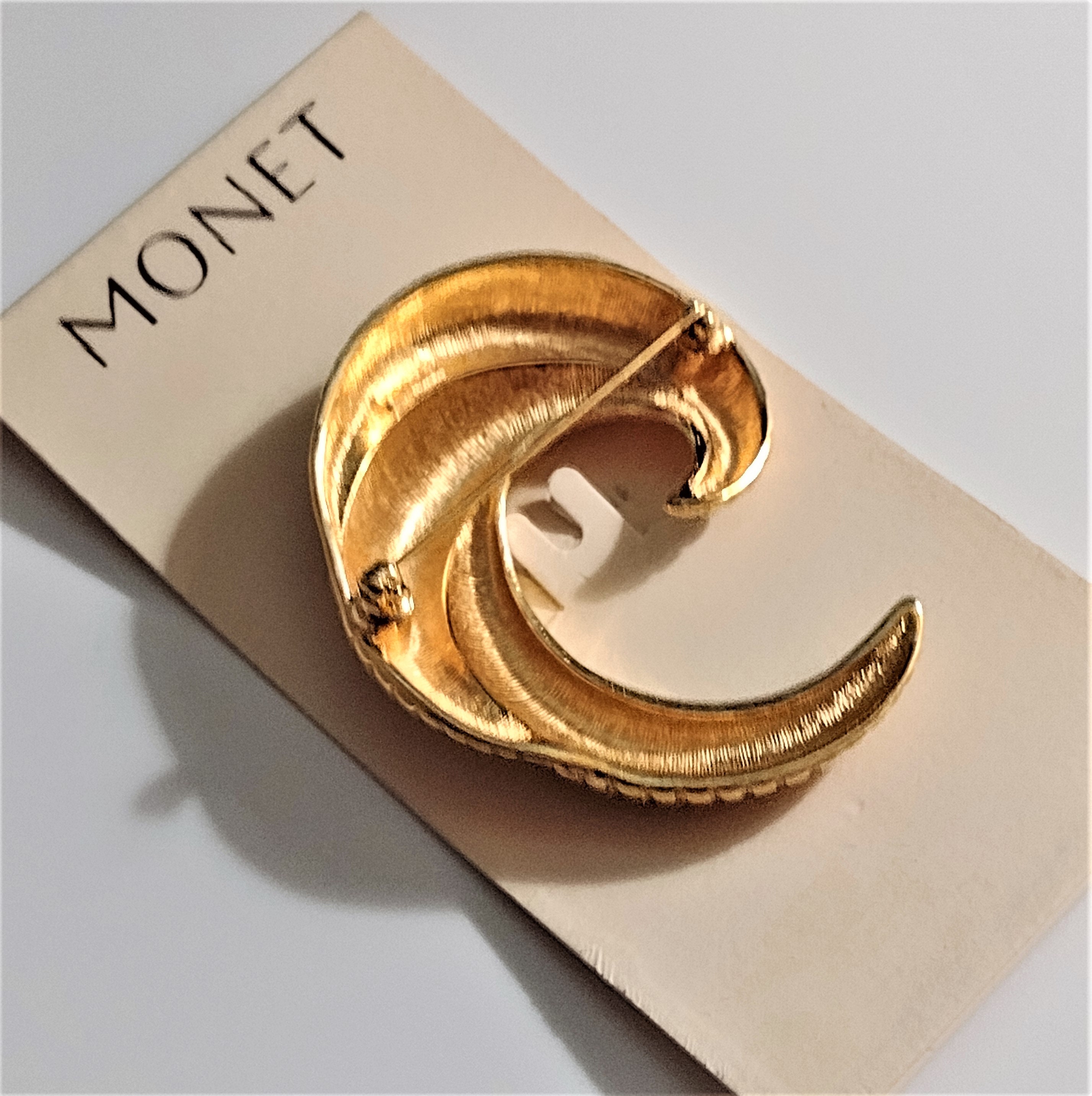 Monet Shrimp Band Pin Brooch Gold Tone Vintage Crescent Large Curved ...
