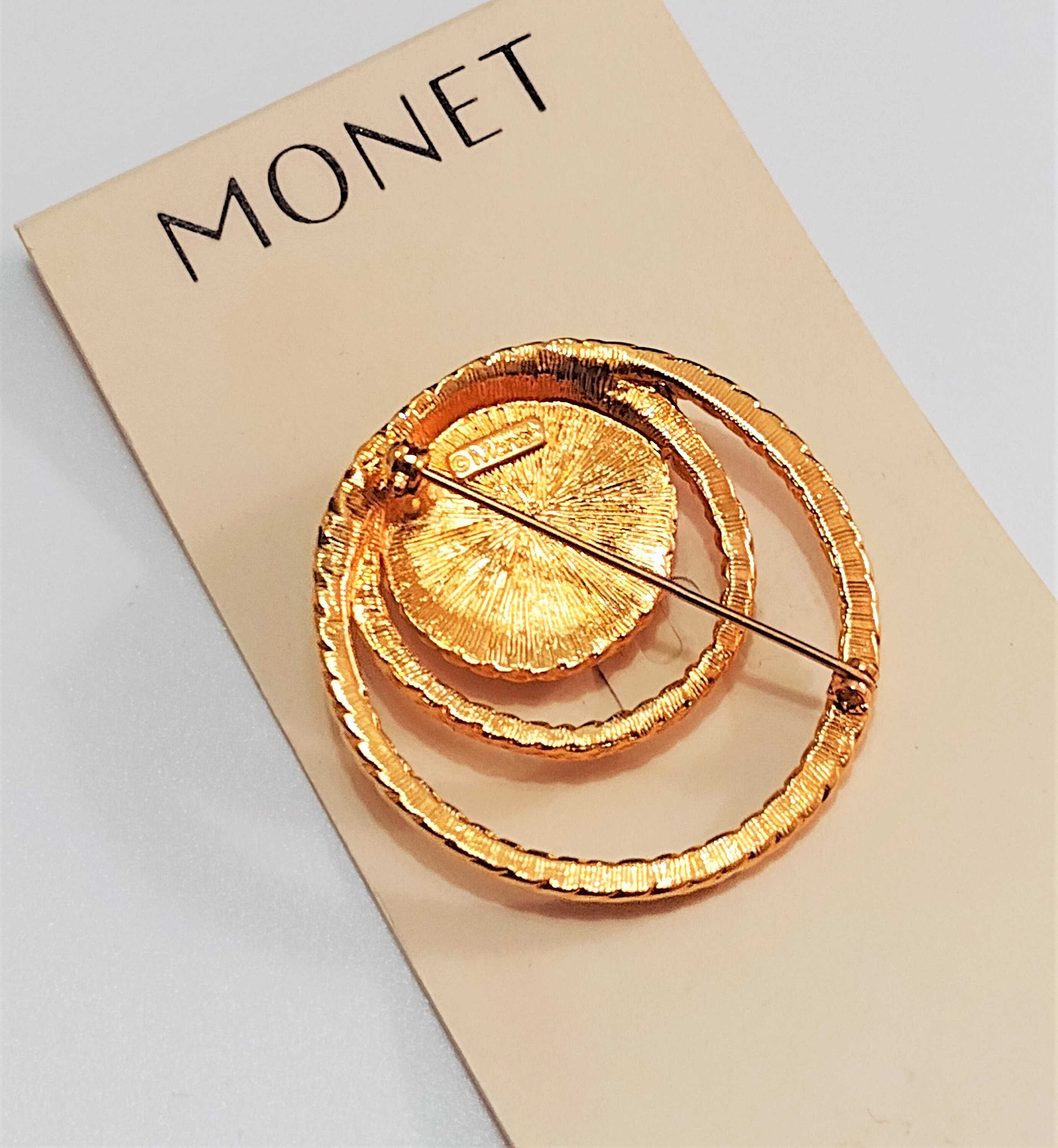 Monet White Flat Pearl Pin Brooch Gold Tone Vintage Large Twisted Lined ...