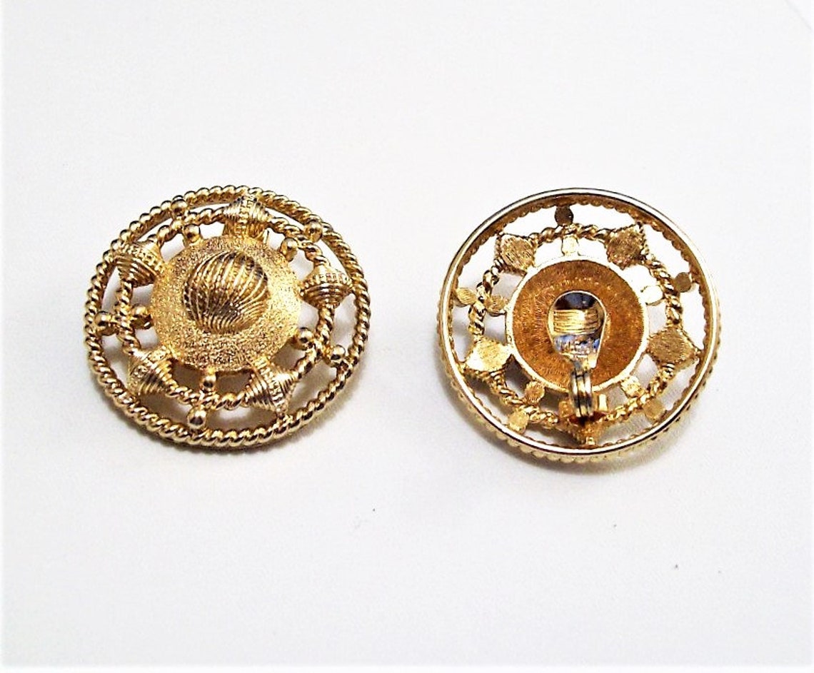 Monet Sea Shell Florentine Runway Clip on Earrings Gold Tone - Etsy