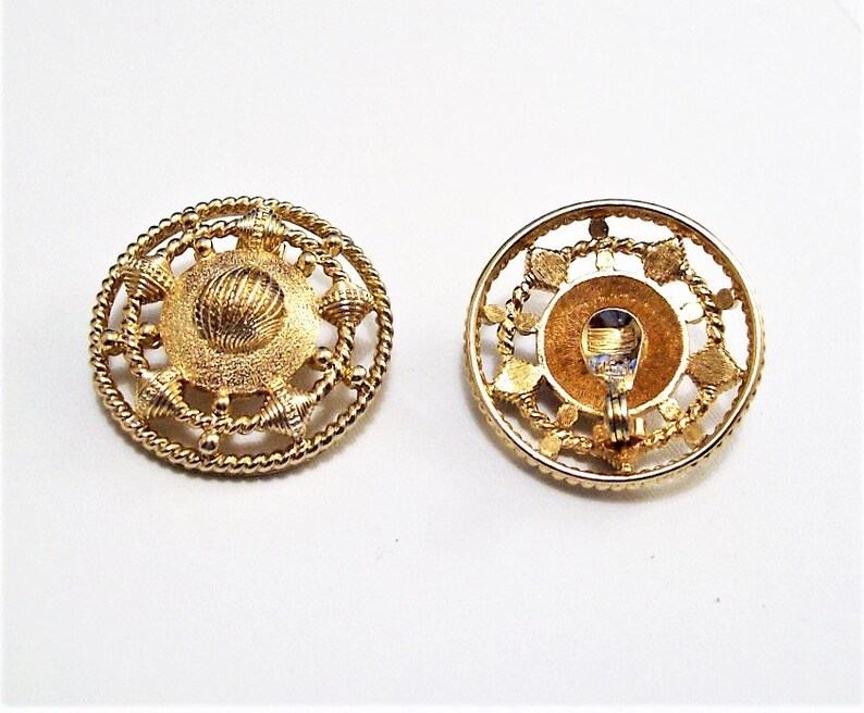 Monet Sea Shell Florentine Runway Clip on Earrings Gold Tone - Etsy