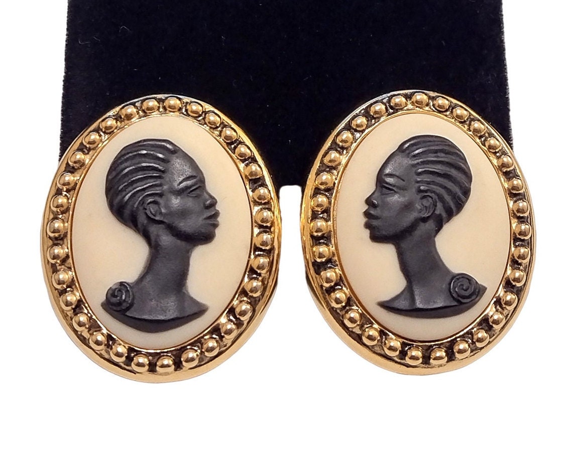 Coreen simpson black cameo jewelry store