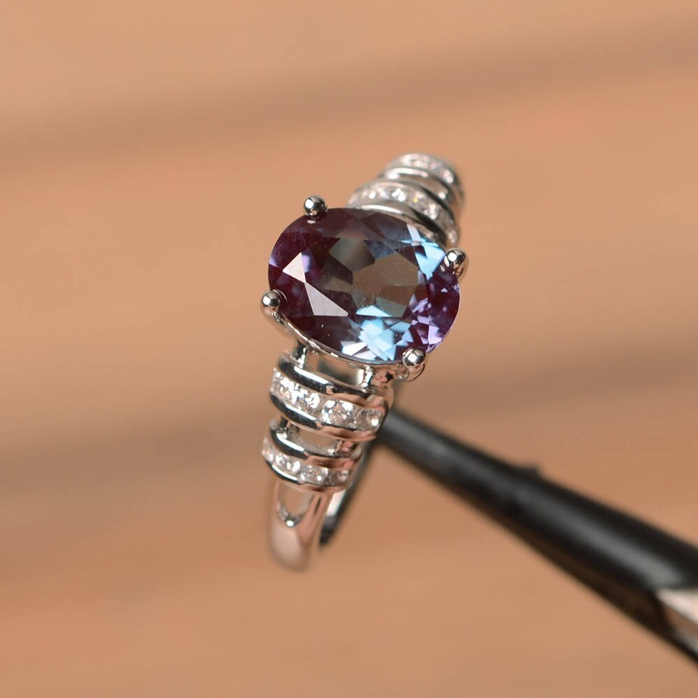Alexandrite Ring Wedding Ring June Birthstone Ring Oval Cut - Etsy