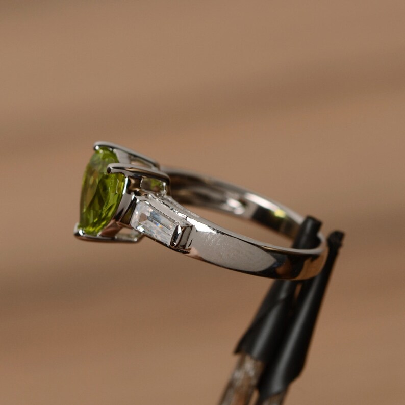 Natural green peridot ring heart peridot gemstone ring | Etsy