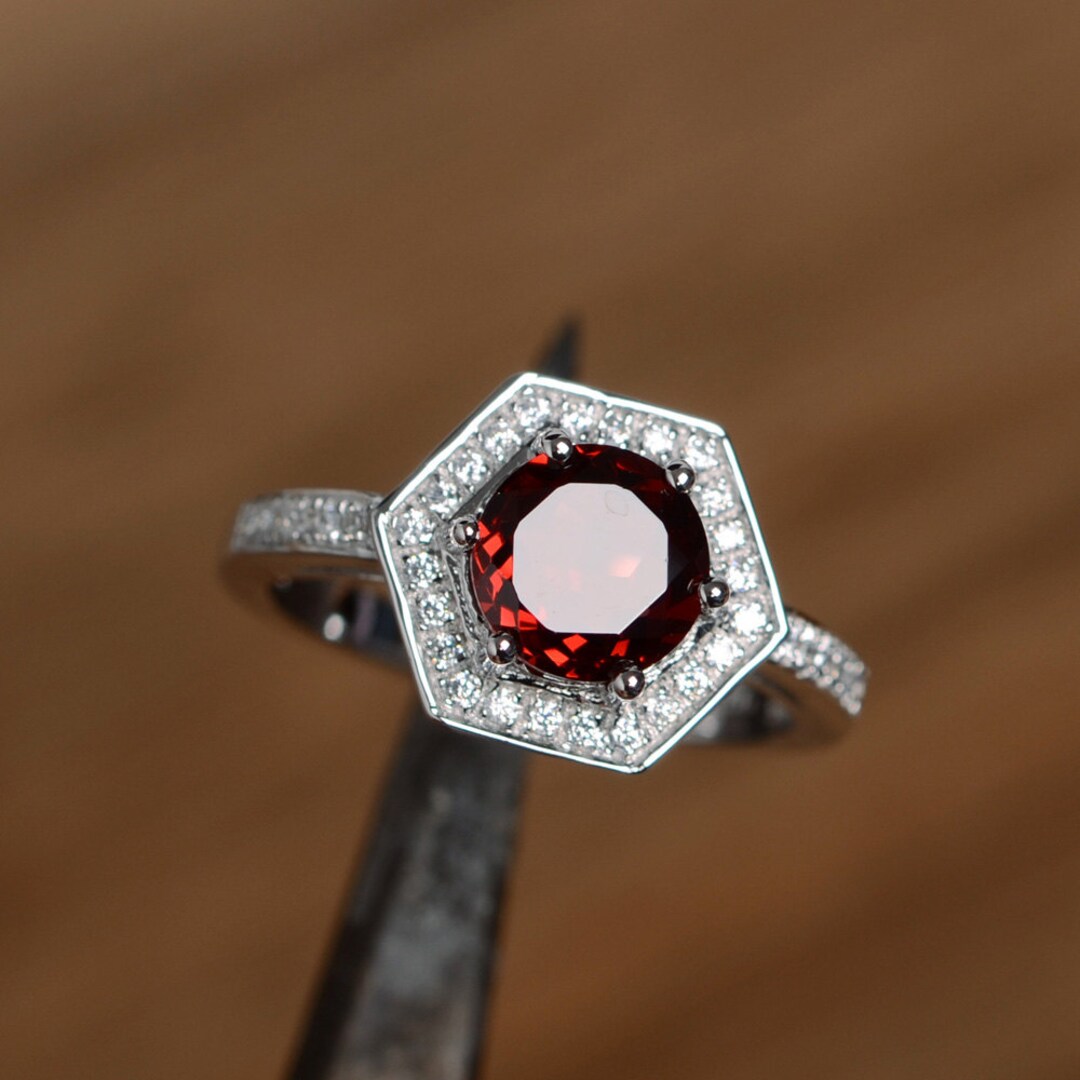 Natural Garnet Ring January Birthstone Round Cut Red Gemstone Ring ...