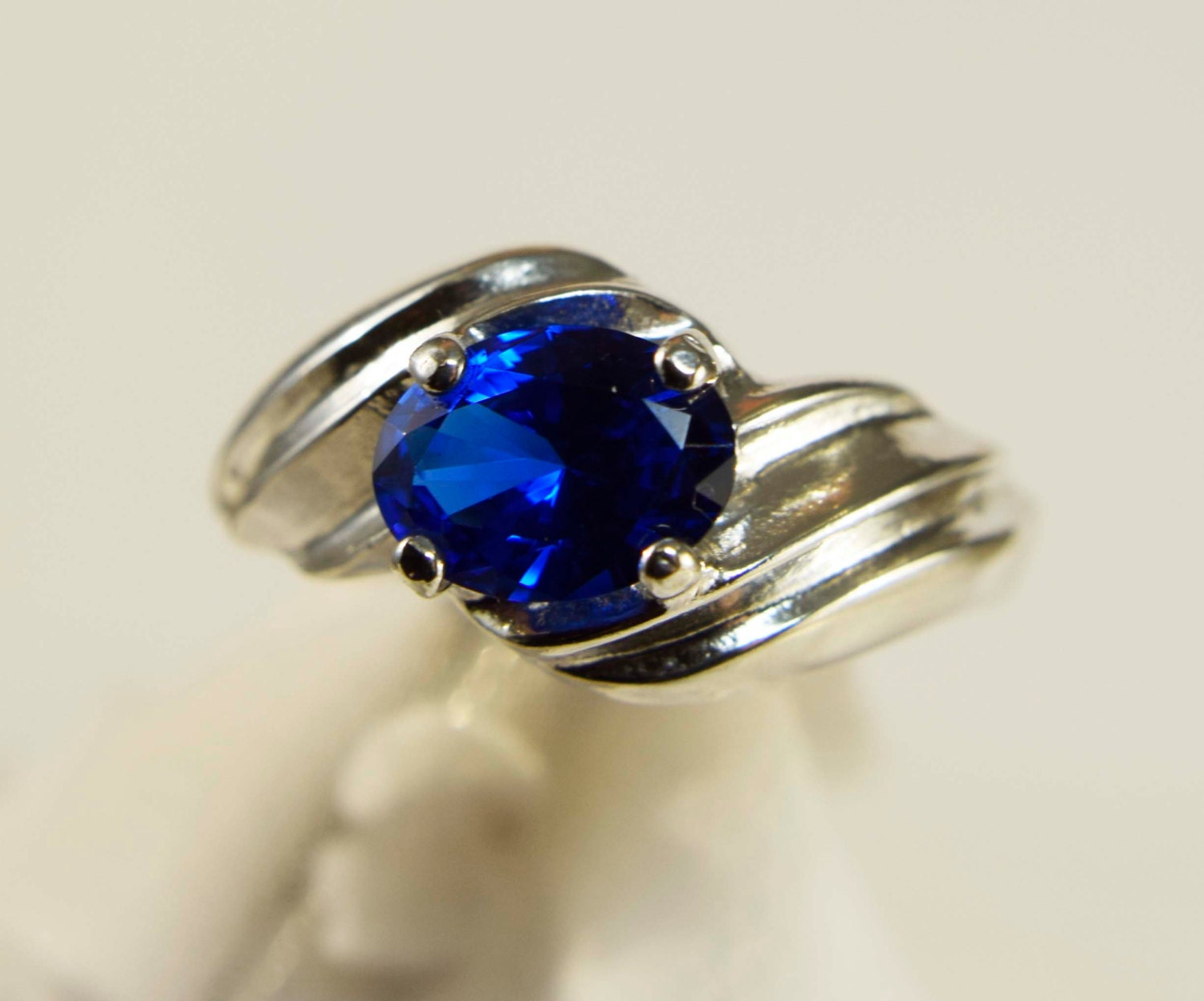 Blue Spinel Ring 8x6mm Oval 1.19ct Set East to West Side Set | Etsy