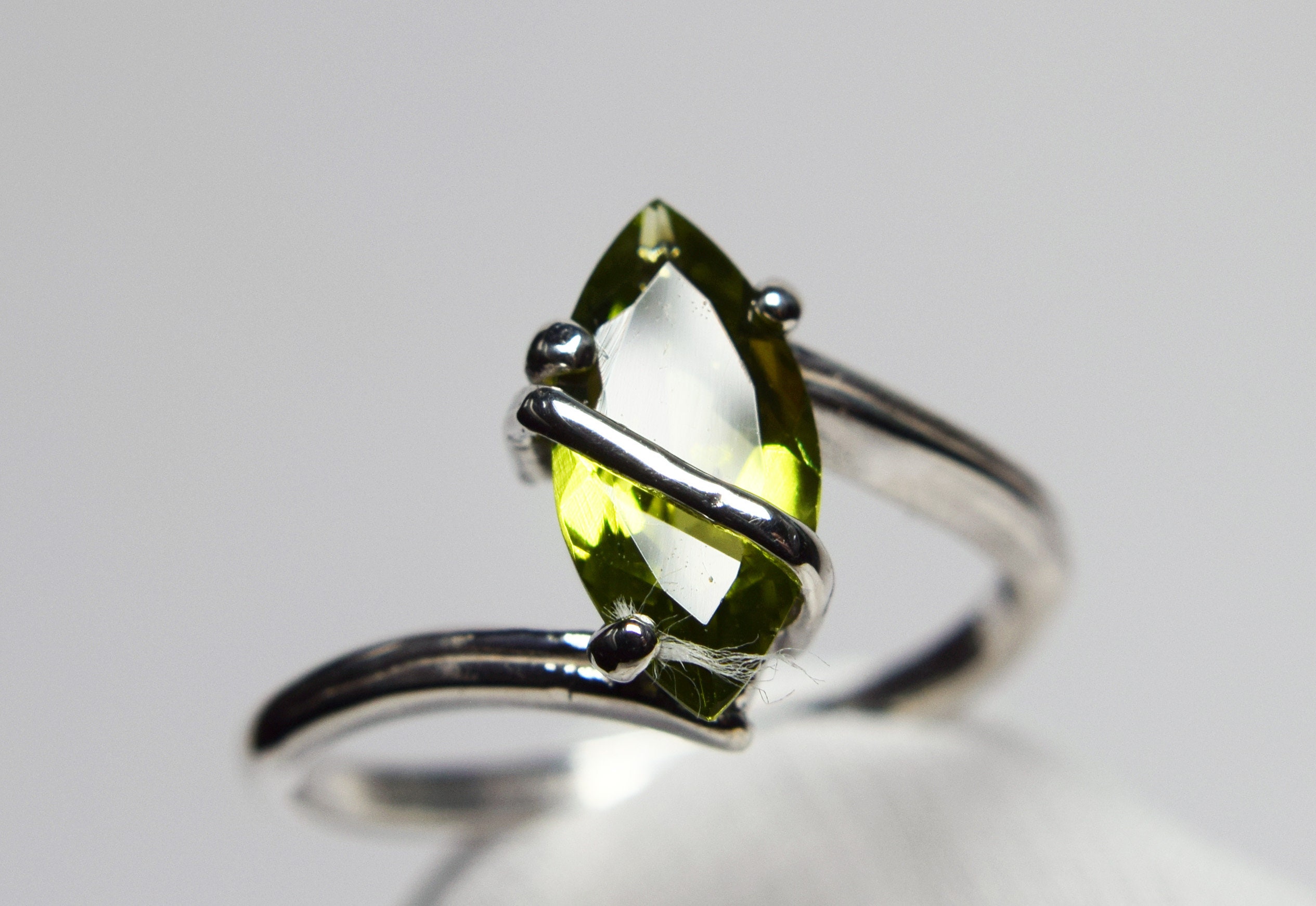 Peridot Ring Peridot Marquise Ring 12x6 mm 1.5ct August | Etsy