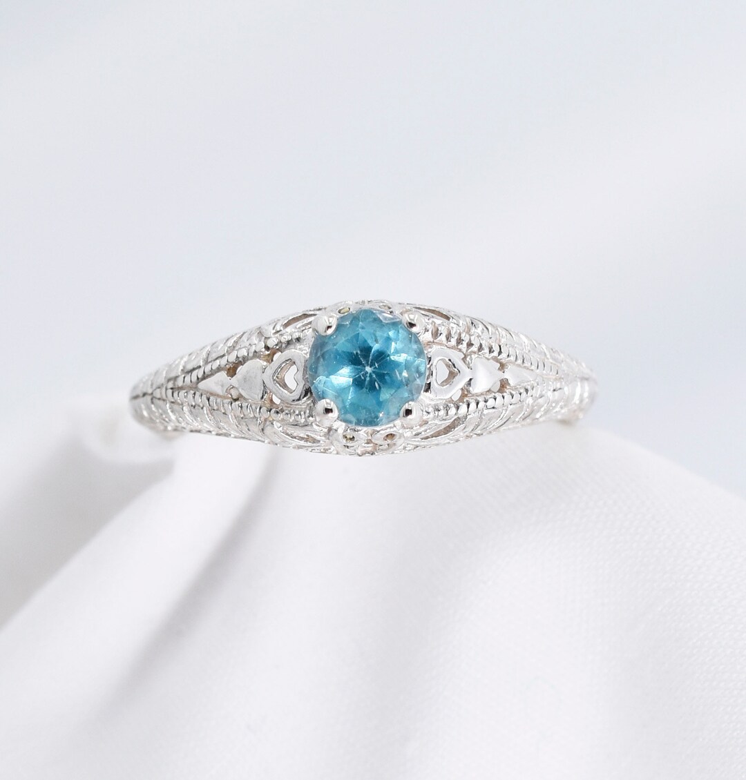 Apatite Ring Genuine Gemstone 5mm Round .60ct Set in 925 - Etsy