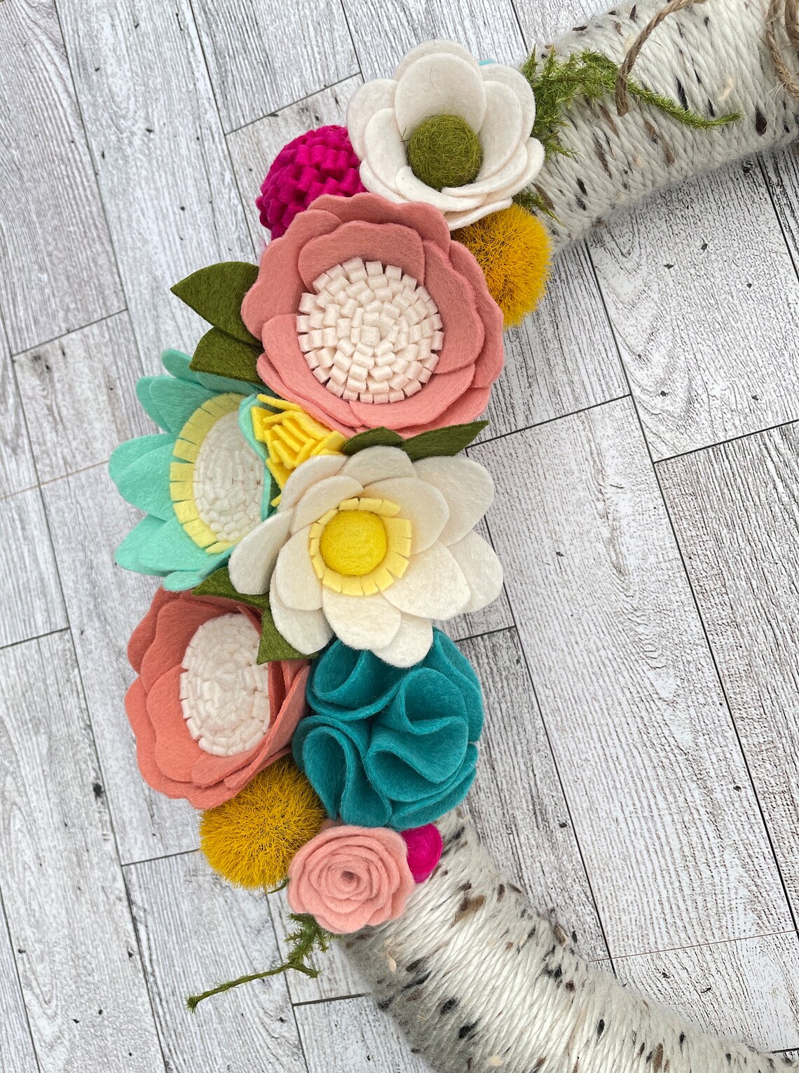 Felt Flower Door Wreath for Spring and Summer.modern Spring Wreath ...