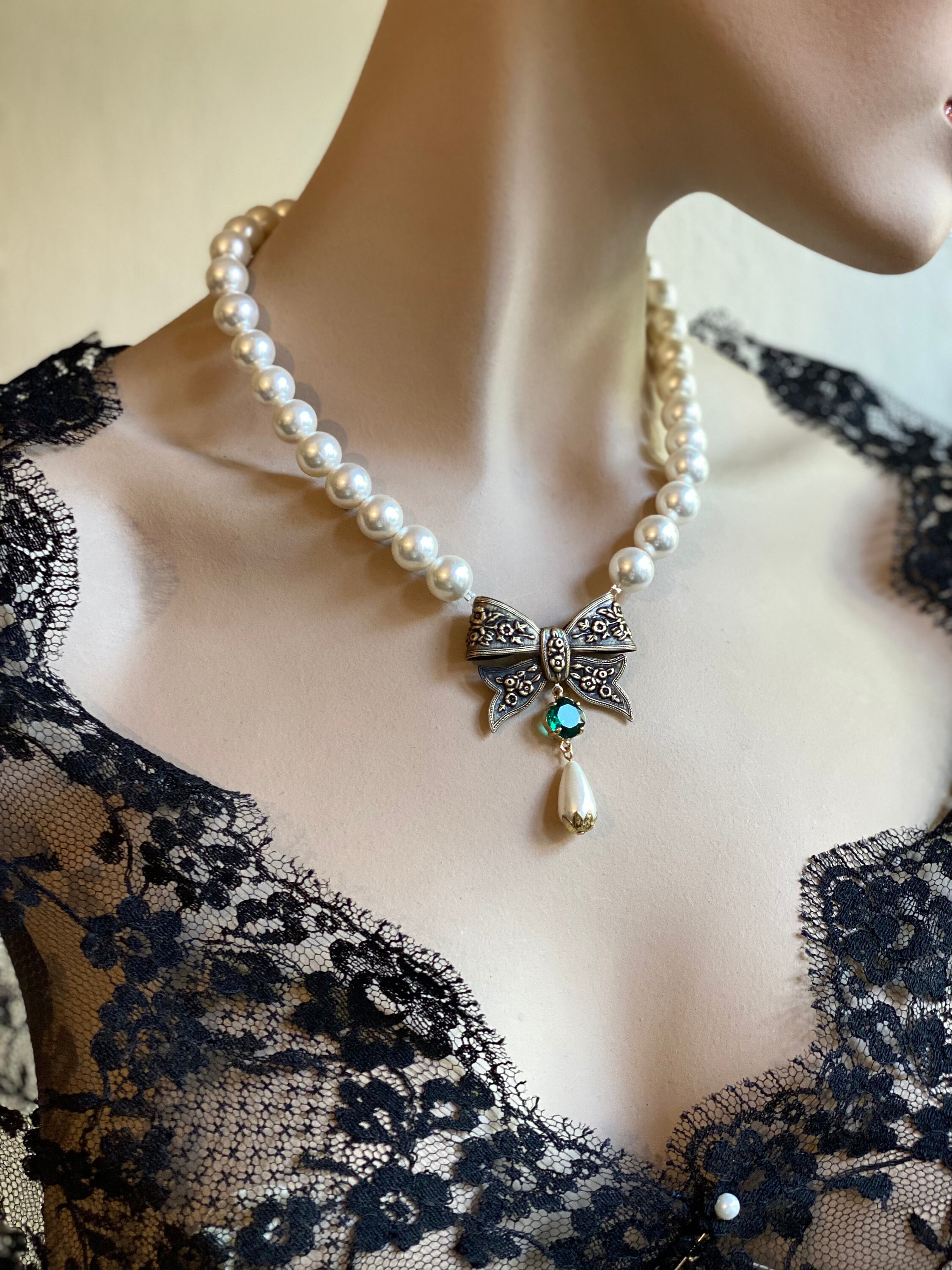 Rococo Pearl Necklace , Bow Knot Teardrop Pearl Necklace Rococo Pearl Necklace , Bow Knot Teardrop Pearl Necklace