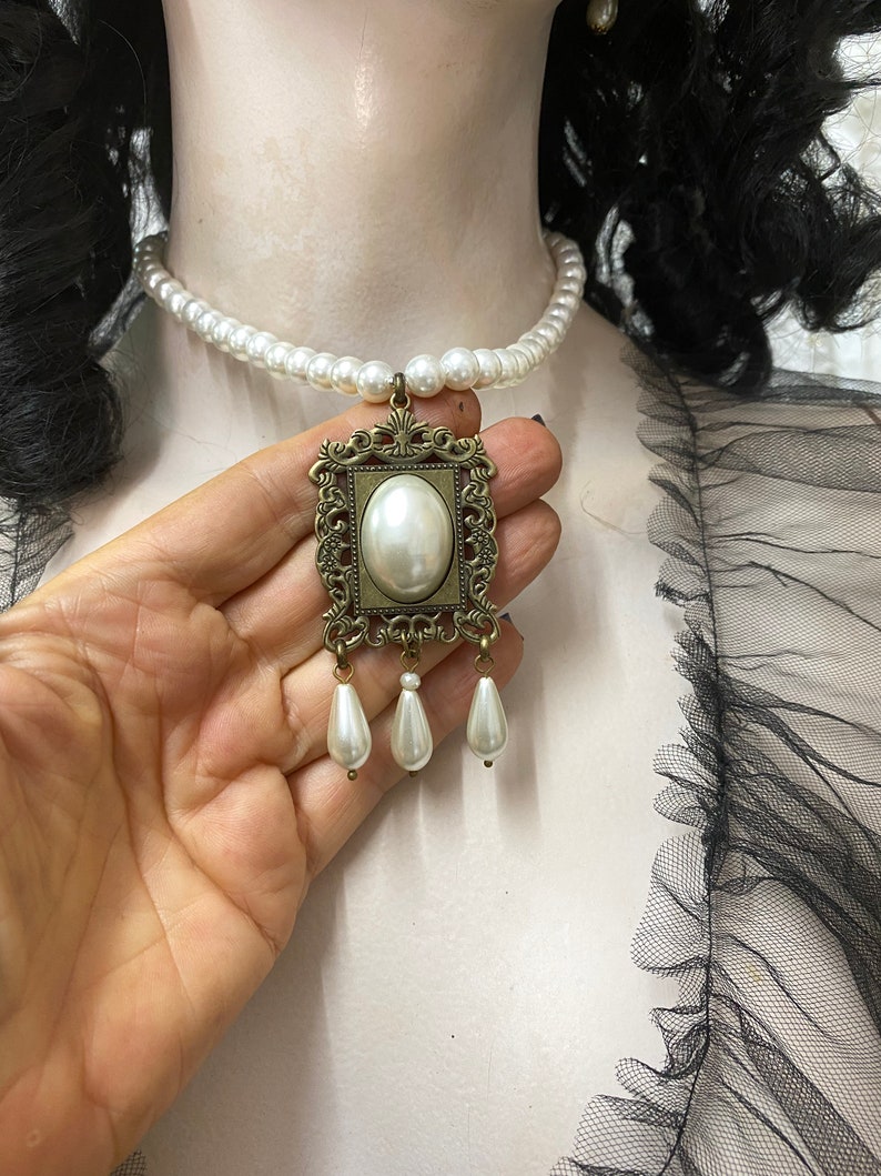 Tudor Inspired Pearl Necklace for Women , Medieval Historical Re ...