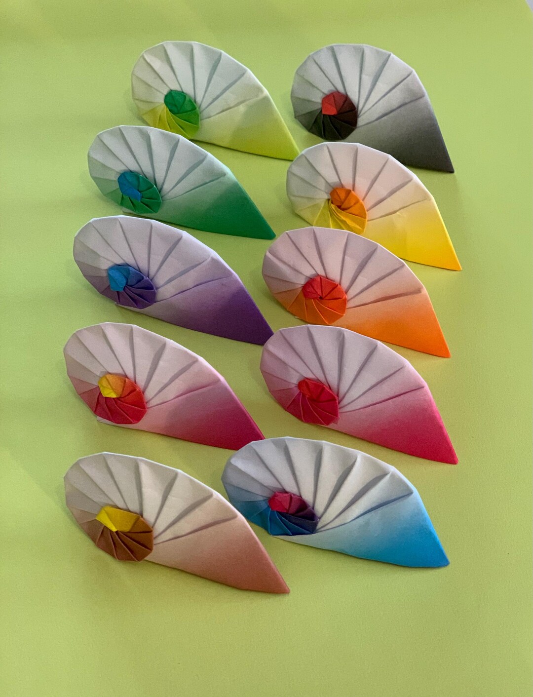 10 Ammonite Place Cards, Table Decorations, Origami Ammonites, Paper ...