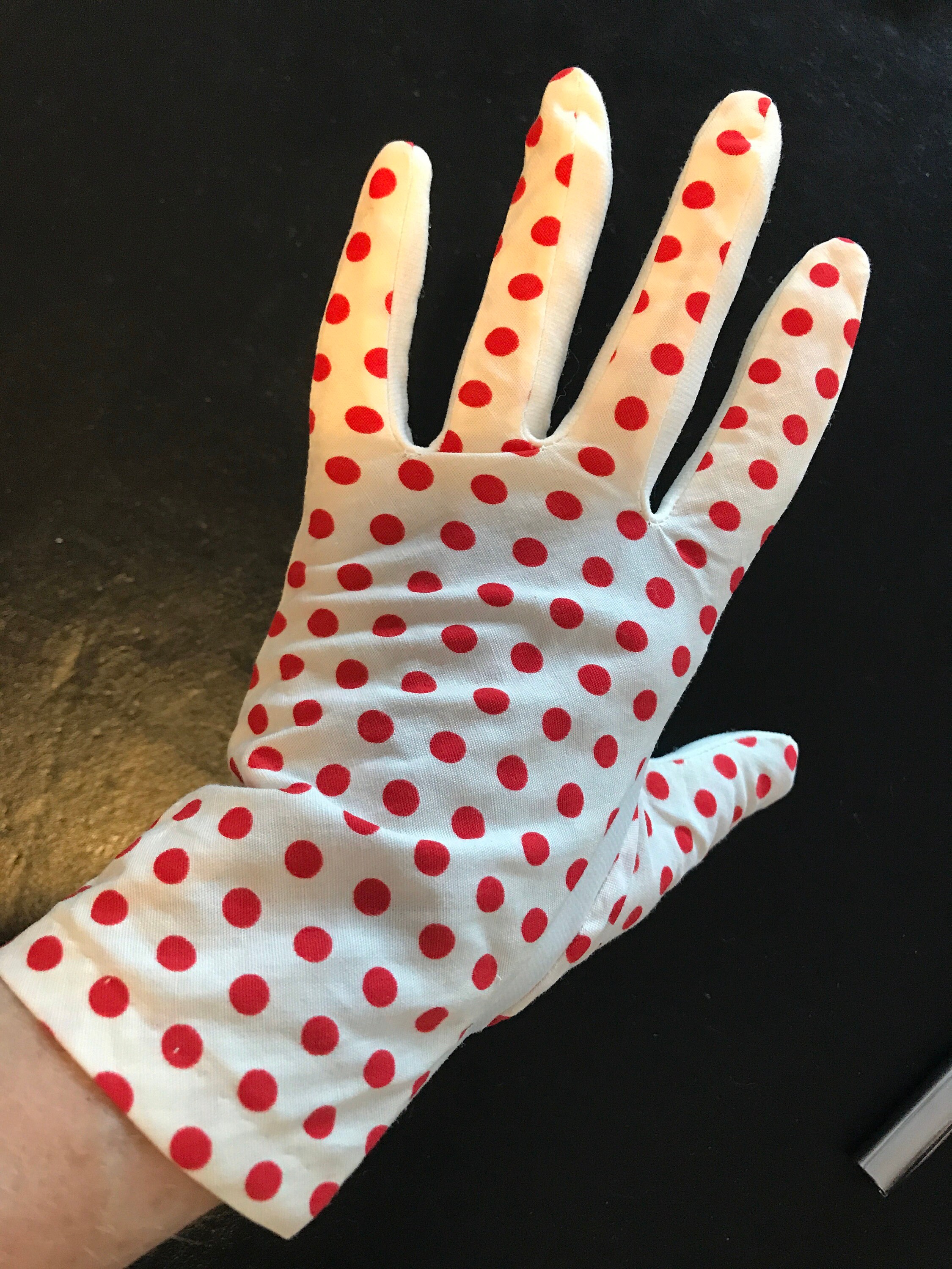 Vintage Red & White Polka Dot Gloves Size 6 - 6 1/2