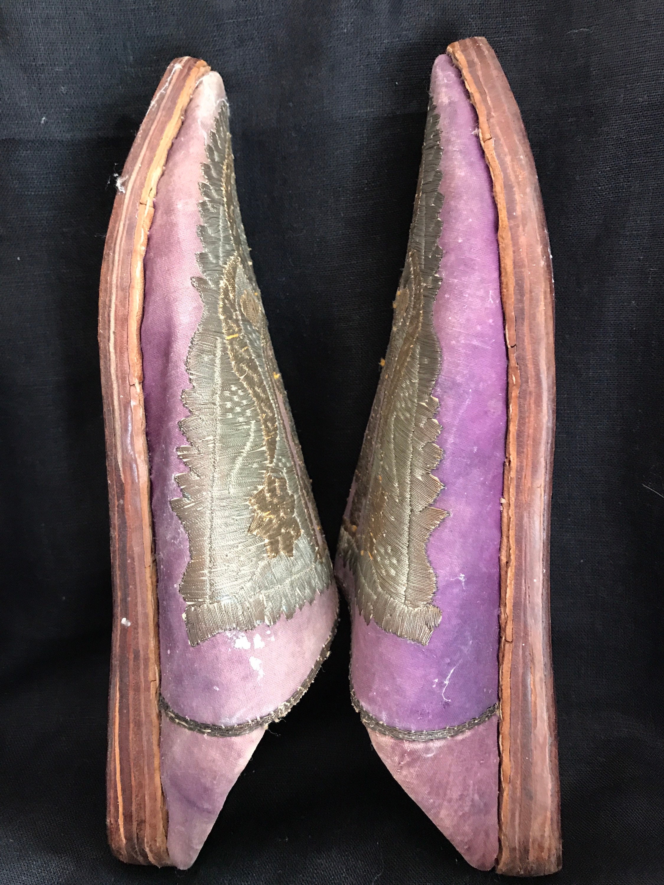 Antique 1900s Purple Silk Silver Gold Thread Embroidery Babouche Middle ...