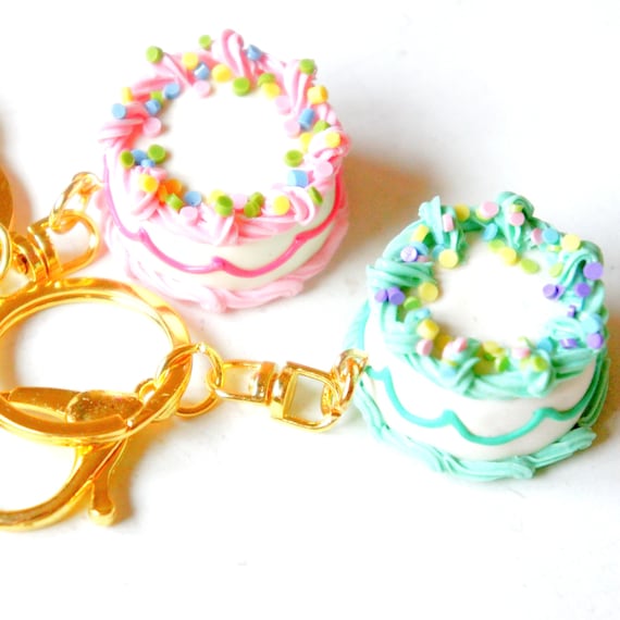 Birthday Cake Keychain - Etsy
