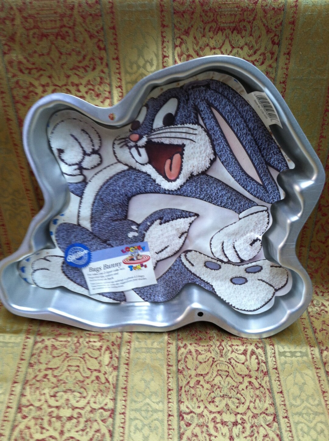 New Wilton Looney Tunes Bugs Bunny Character Cake Pan. Discontinued ...