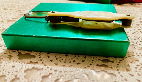 1930's GENUINE Mother of Pearl Lorgnette Reading glas… - Gem