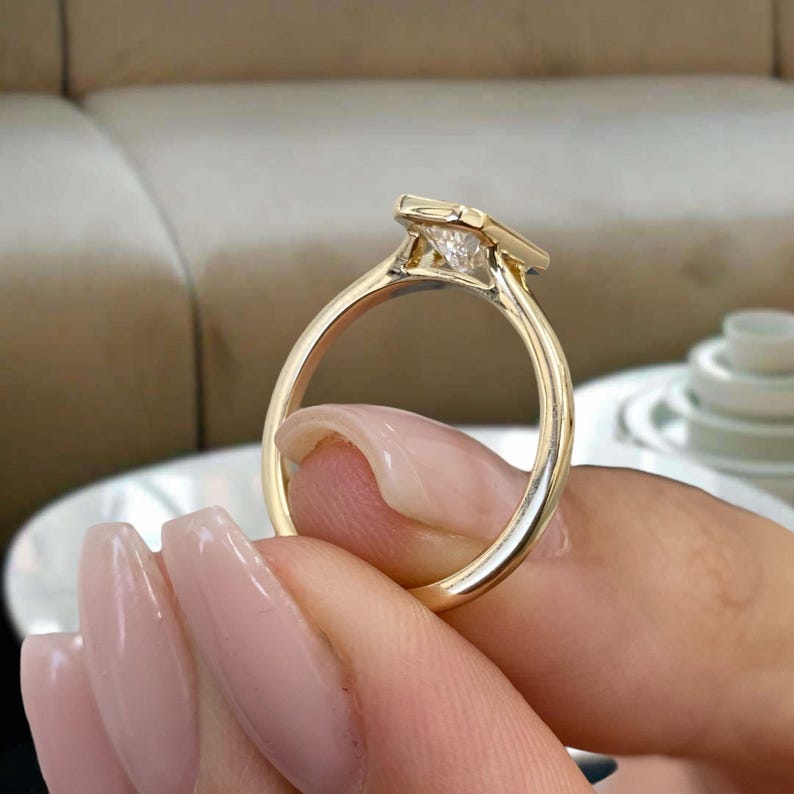 Radiant Cut Diamond Engagement Ring, Certified 2ct E/VVS2 Lab Created ...