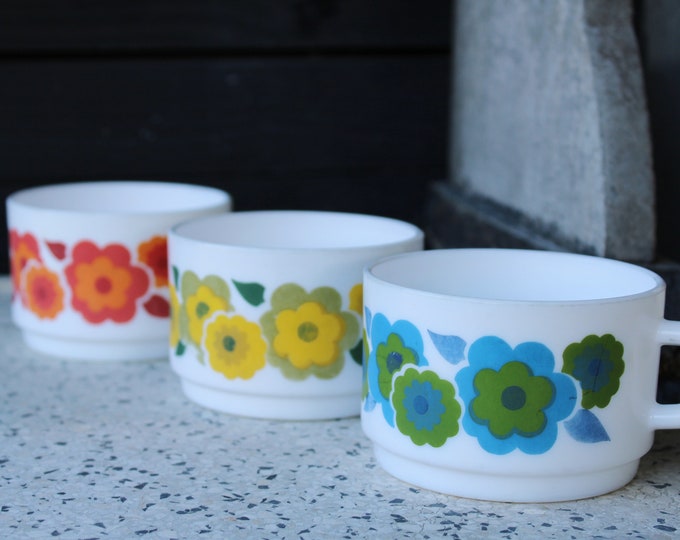 Vintage Arcopal Cups - Etsy