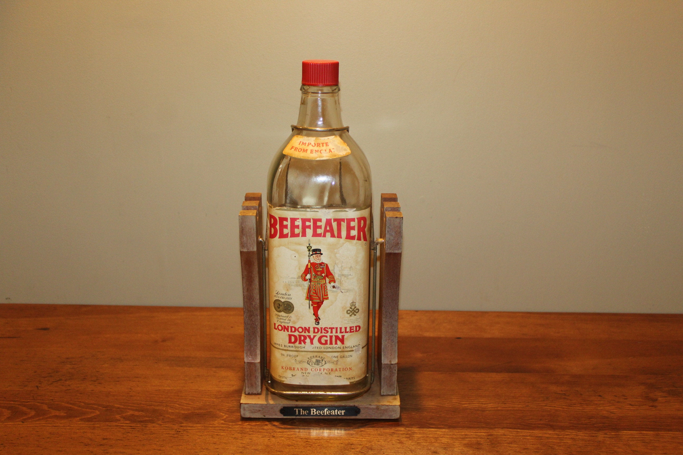 Vintage BEEFEATER GIN Gallon Bottle Liquor Alcohol Decanter Wood Base ...