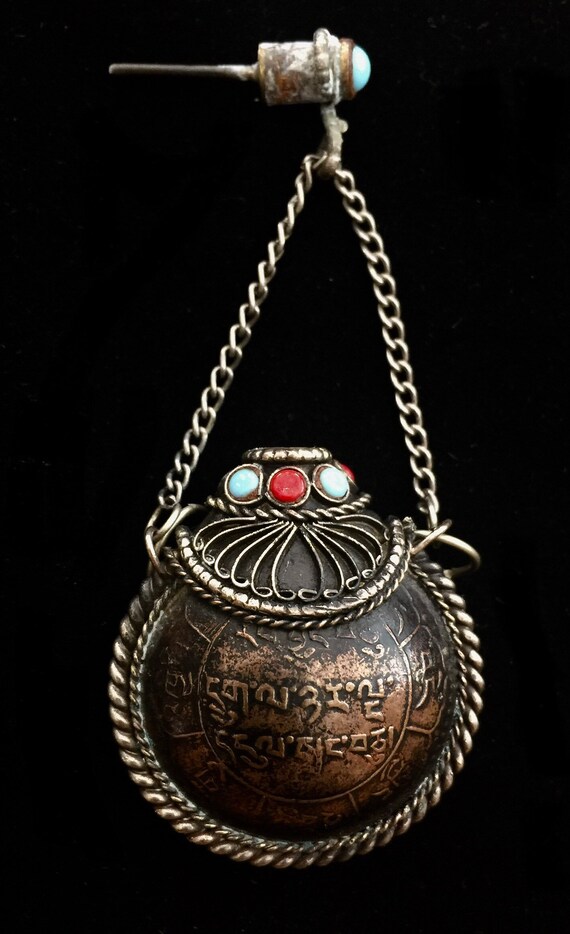 Early 1990's Copper Tibetan Spiritual Amulet - Gem