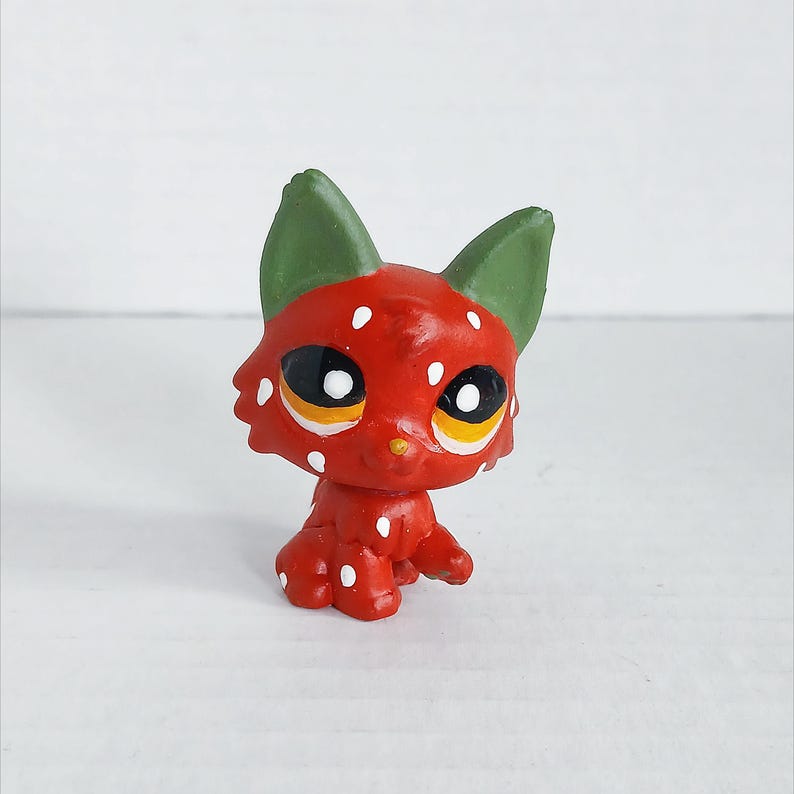 Littlest Pet Shop Custom Cat, Strawberry Cat, Custom Lps, Strawberry ...
