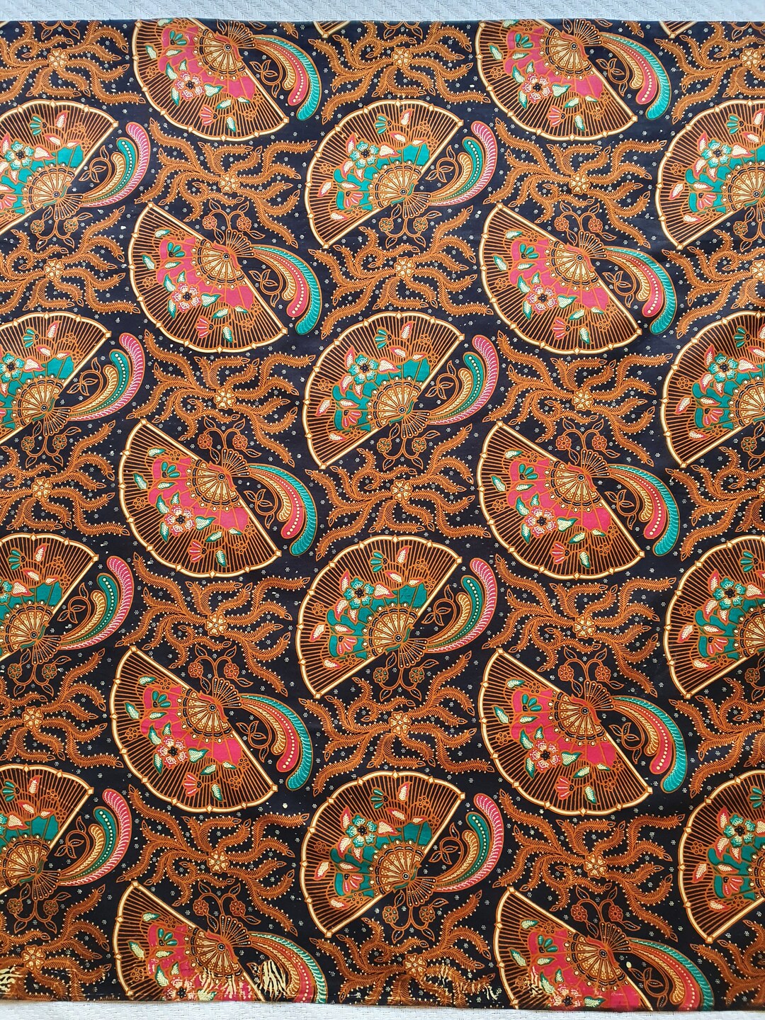 Indonesian Batik Fabric Hand Fans, Traditional Javanese Batik Sarong ...