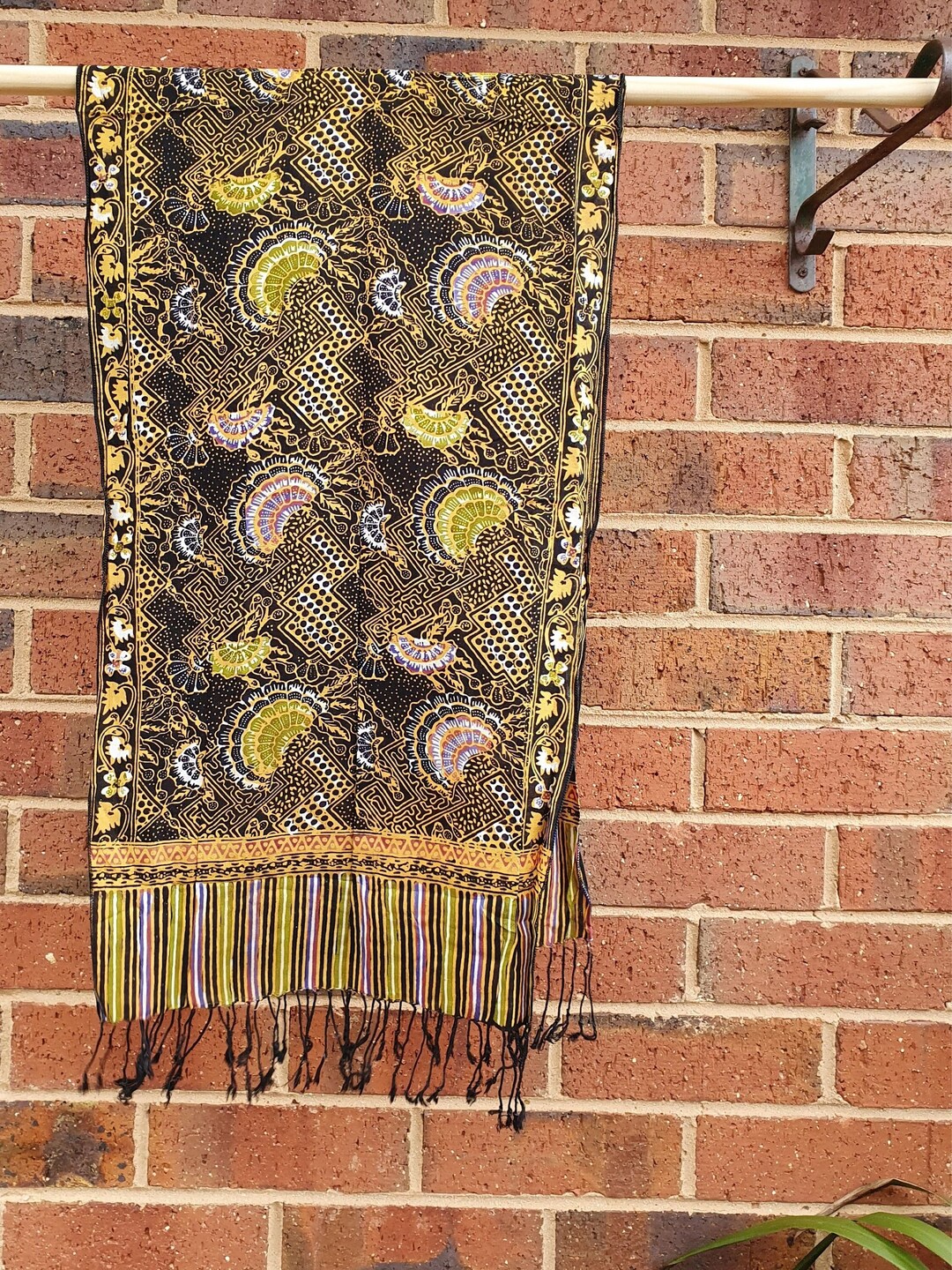 Batik scarf Indonesian-Javanese style with fans and geometric design ...