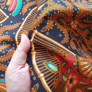 Indonesian Batik Fabric Hand Fans, Traditional Javanese Batik Sarong ...