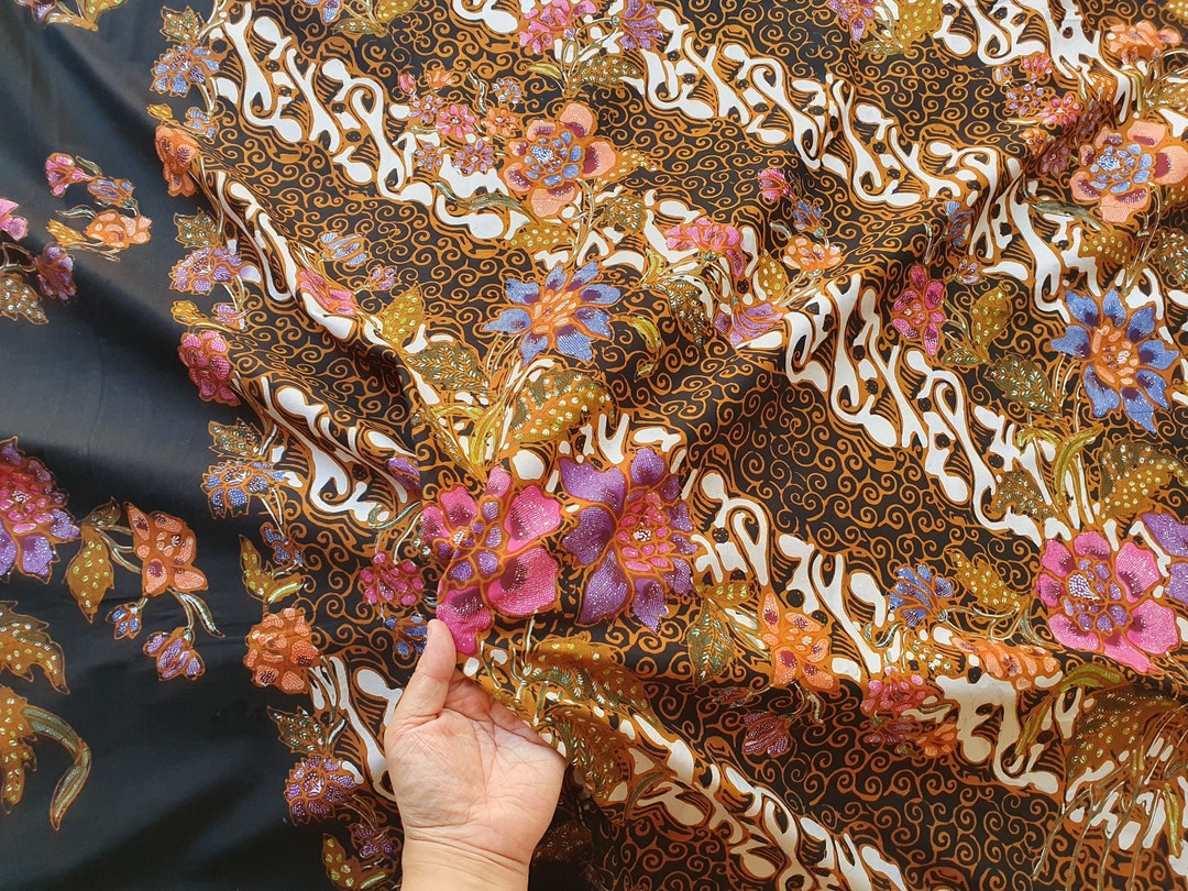 Indonesian Batik Fabric Kebaya Encim, Sarong Parang Floral Black Sogan ...