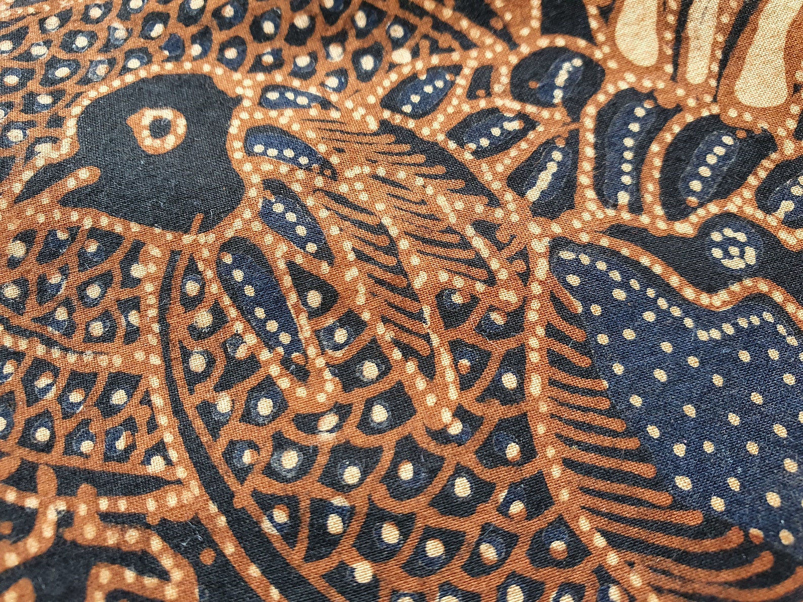 Traditional Javanese Batik Sarong, Indonesian Fabric Hand Drawn Batik ...