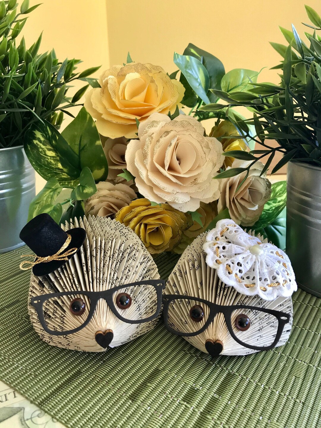 Medium Golden Wedding Anniversary Hedgehogs - Etsy UK
