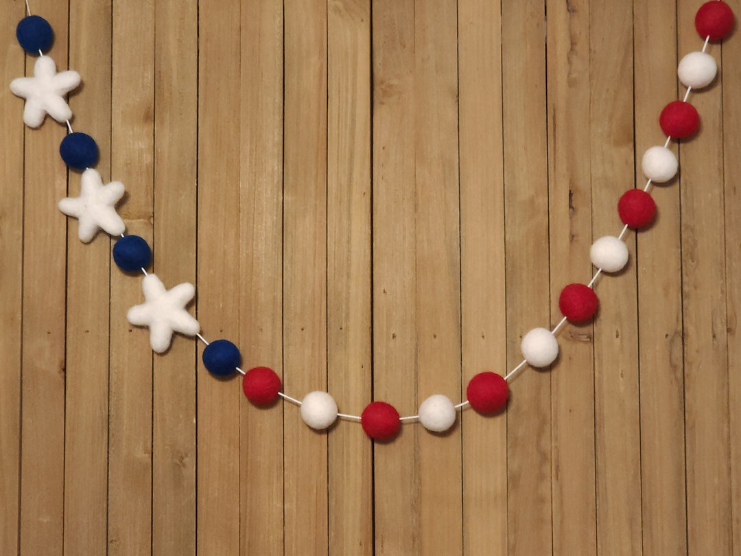 Star Spangled Banner Felt Ball Garland, 4th of July Decorations, Red ...