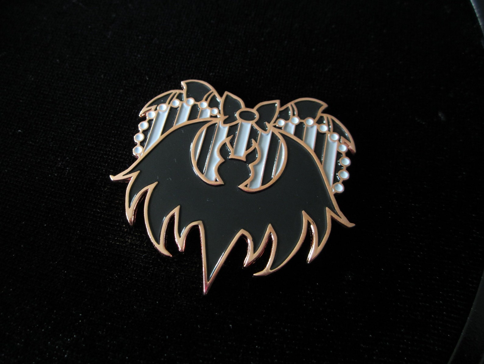 Heart Bat Enamel Pin black Lapel Pin Brooch Halloween - Etsy